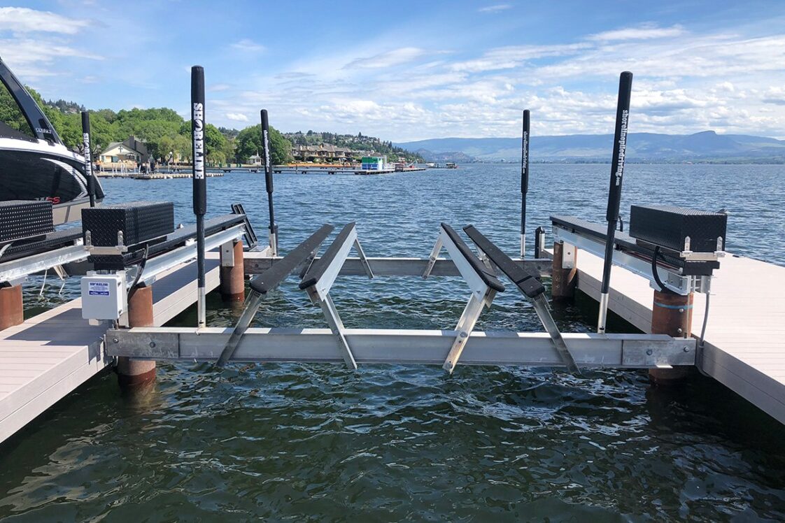 Are There Any Specific Boat Lifts For Pontoon Boats? – Salty Boating